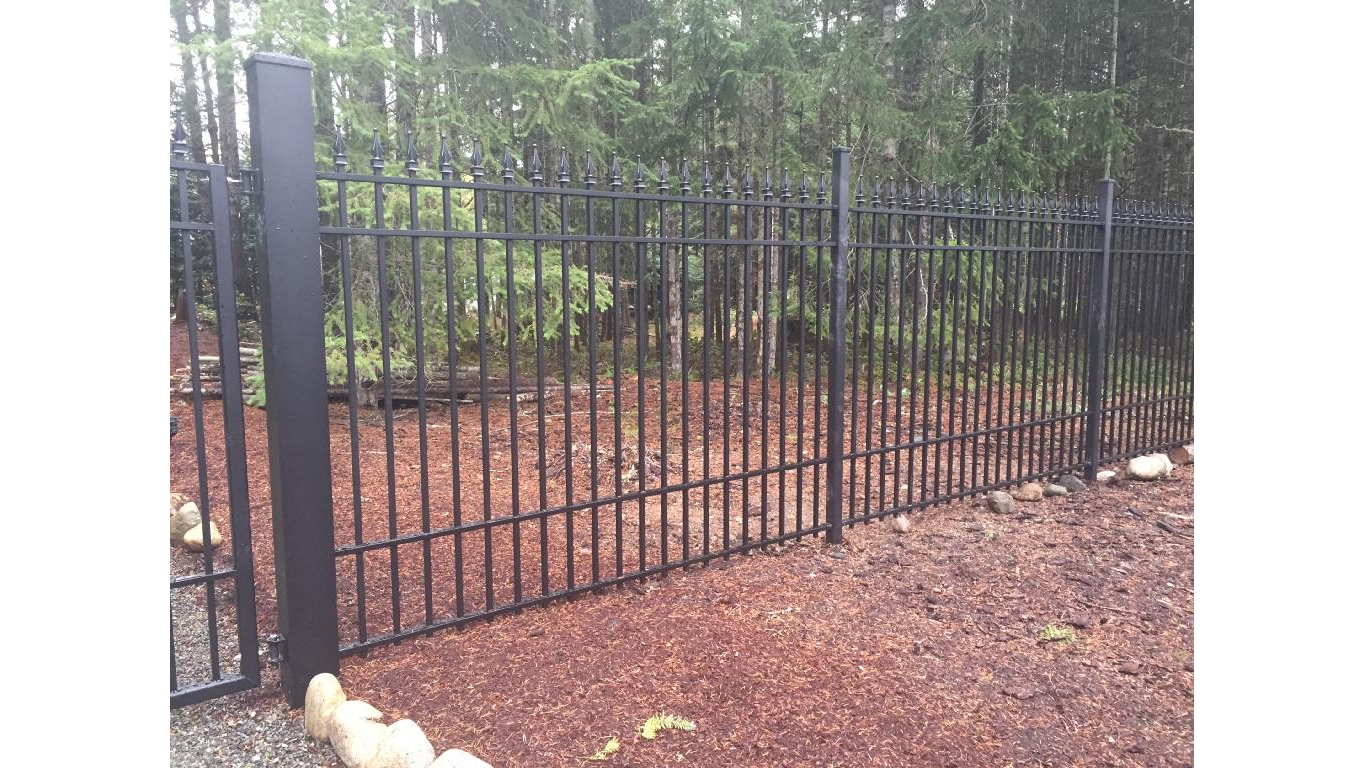 Fences :: Utas - West Coast Custom Gates